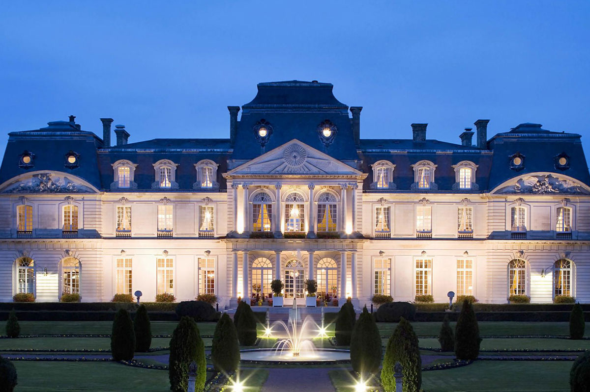 OFFICIAL SITE - CHATEAU D'ARTIGNY - Hotel restaurant & Spa, Loire ...